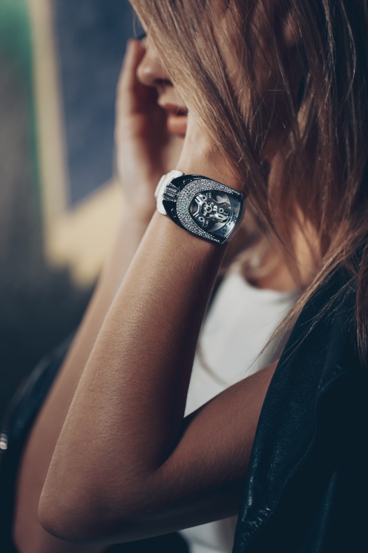 UR-106 « Lotus » - Passion Horlogère